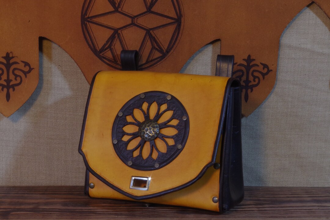 Leather Waist Bag "dark Flower" - Larp, Original Cosplay, Fantasy Fairs ...