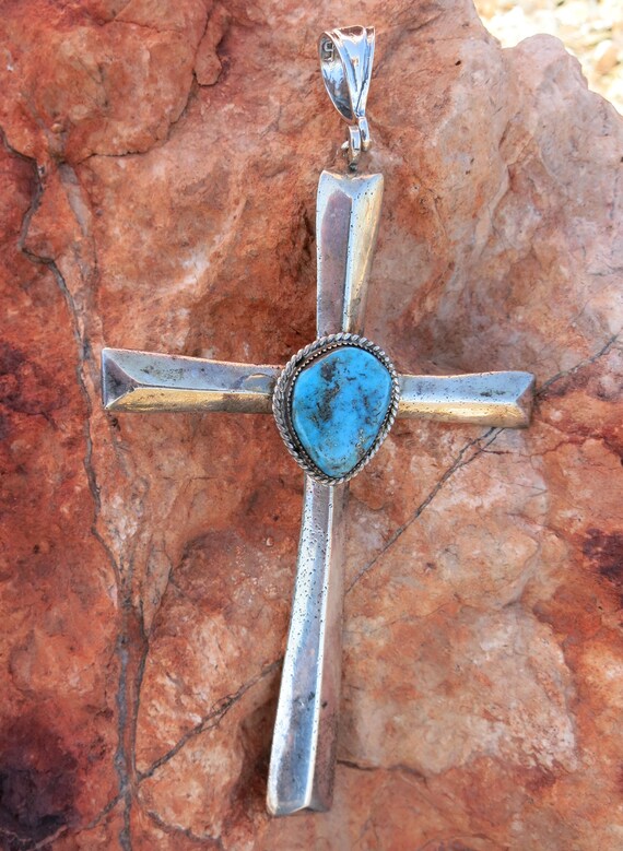 huge hand signed navajo - Gem