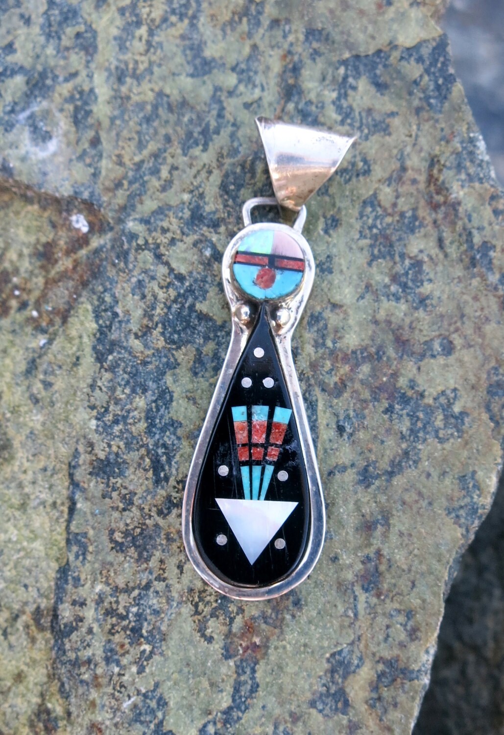 VINTAGE ZUNI PENDANT Inlay Arrow Signed & Stamped | Etsy