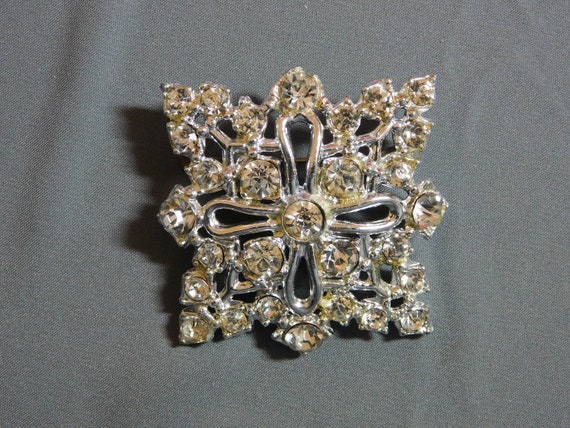 Square Sparkle Brooch - Gem