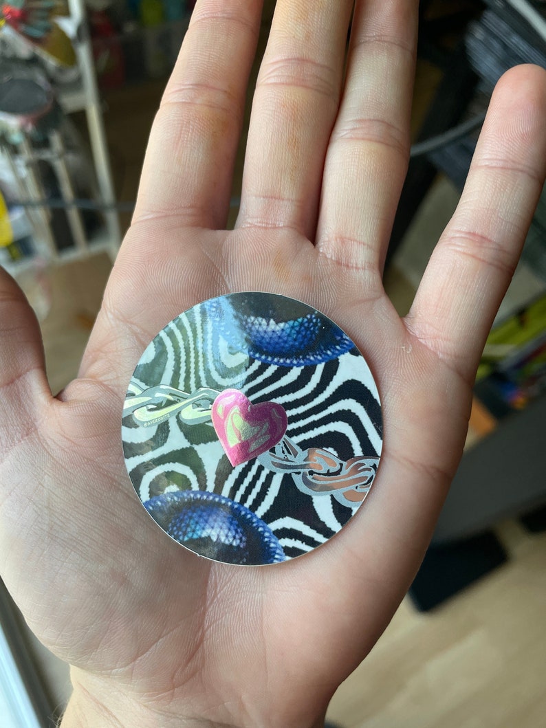 DIGITAL HEART Sticker | Cute Hyperpop PC Music Chrome Cyber Heart Decal ...