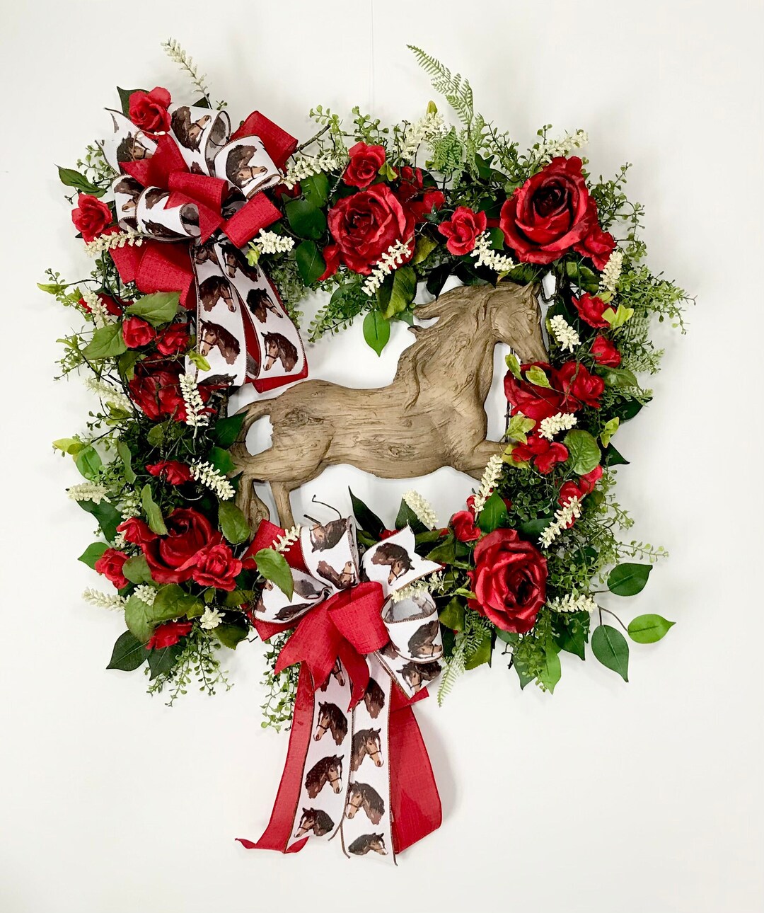 Kentucky Derby Horse Elegant Square Equine Wreath, Red Roses Derby ...