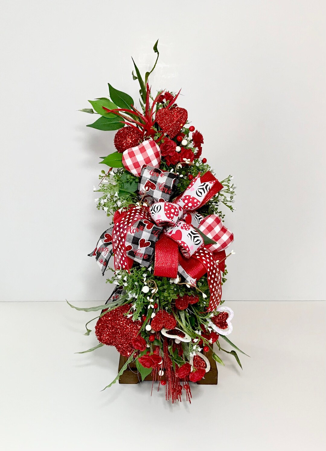 Valentine Day Gift Lantern Swag, Red Roses Flower Heart Ribbon Bow Swag ...