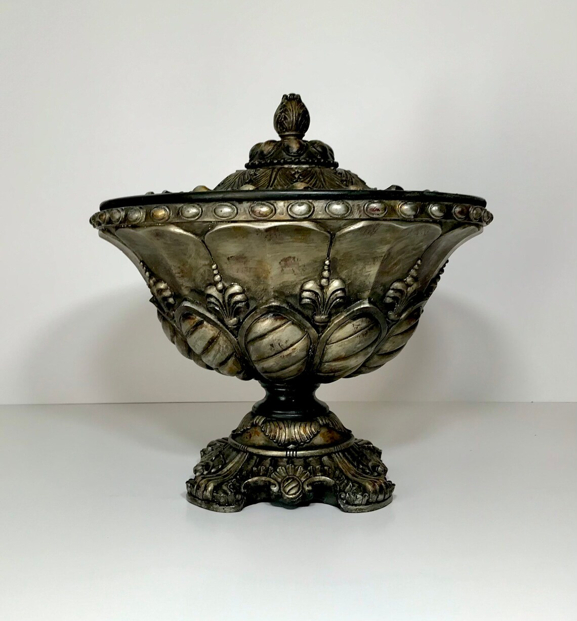 Ornate Design Table Urn Large 14 1/2” Dia, Decorative Urn Pedestal Base ...