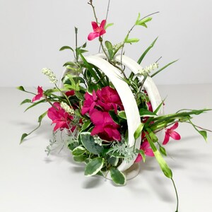 Large White Ceramic Interlocking Rings Floral Arrangement, Double Rings ...