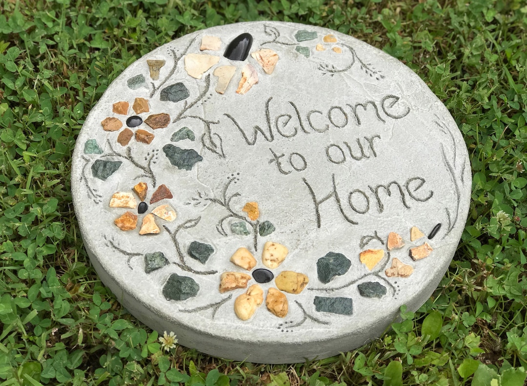 Engraved Welcome Stepping Stone: Personalized Concrete Mosaic Garden ...