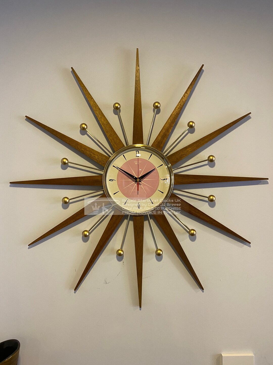 Reloj Starburst de estilo moderno de mediados de siglo hecho a mano de ...