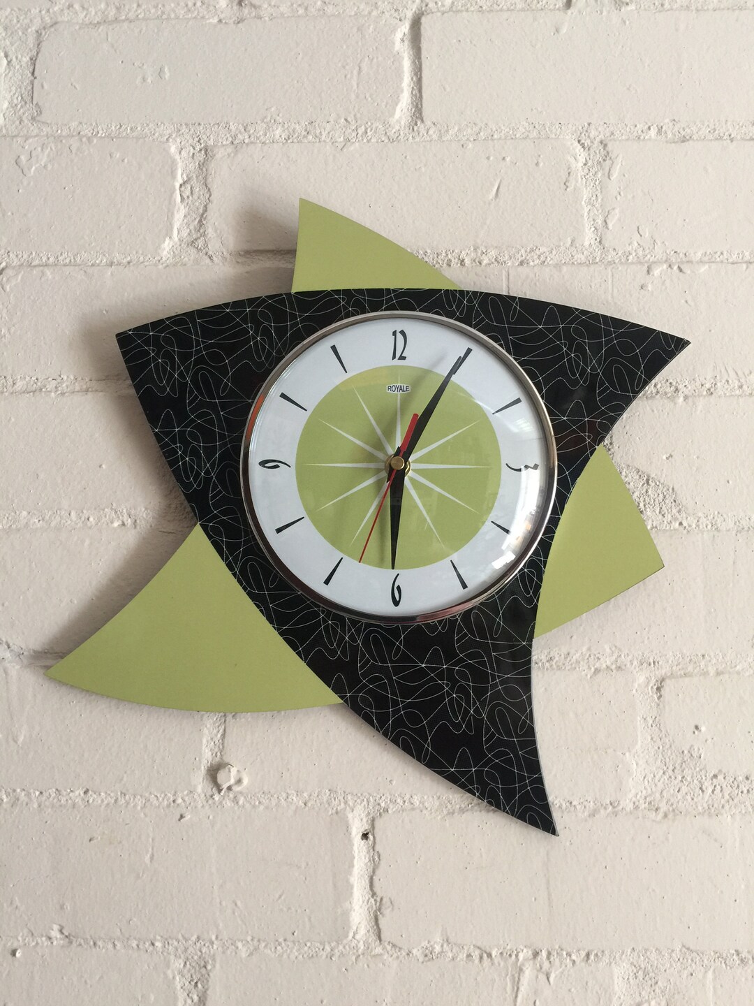 Handmade Mid-century Atomic Wall Clock: Chartreuse & Black - Etsy UK