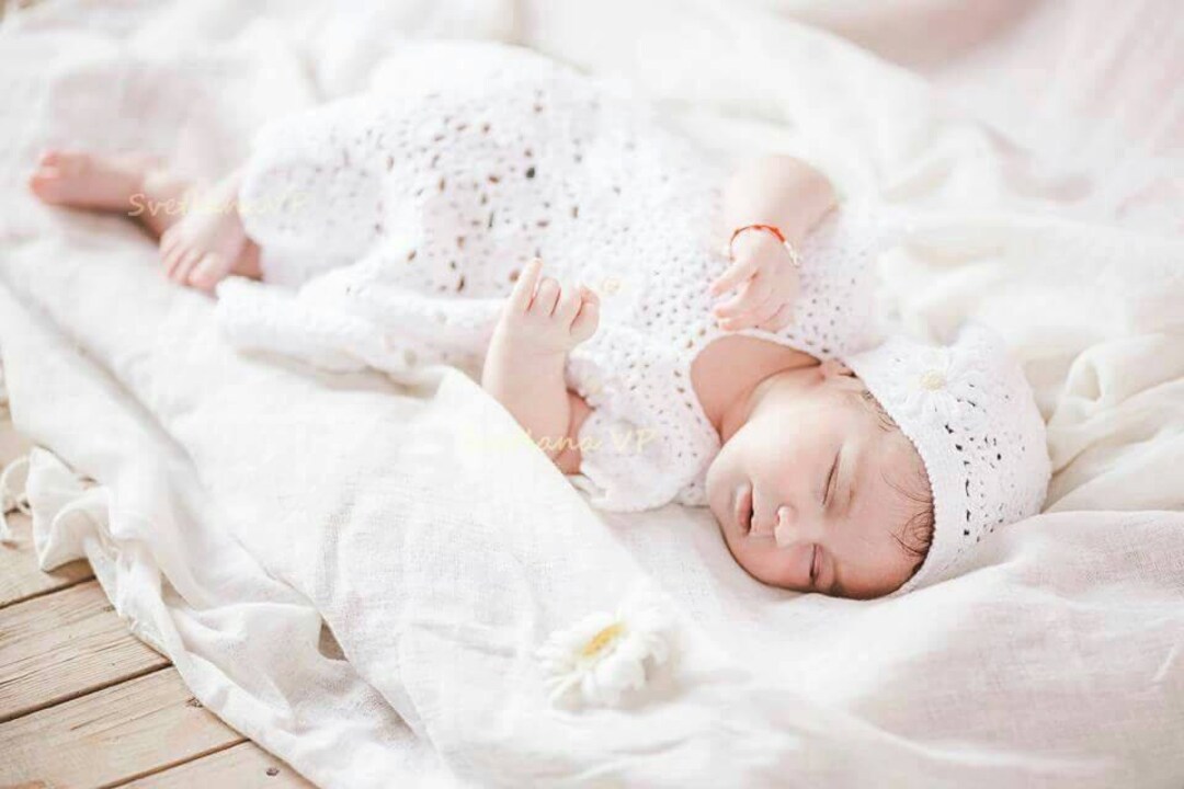 Set White Baby Newborn Dress, Christening Dress, Cute Crochet Booties ...