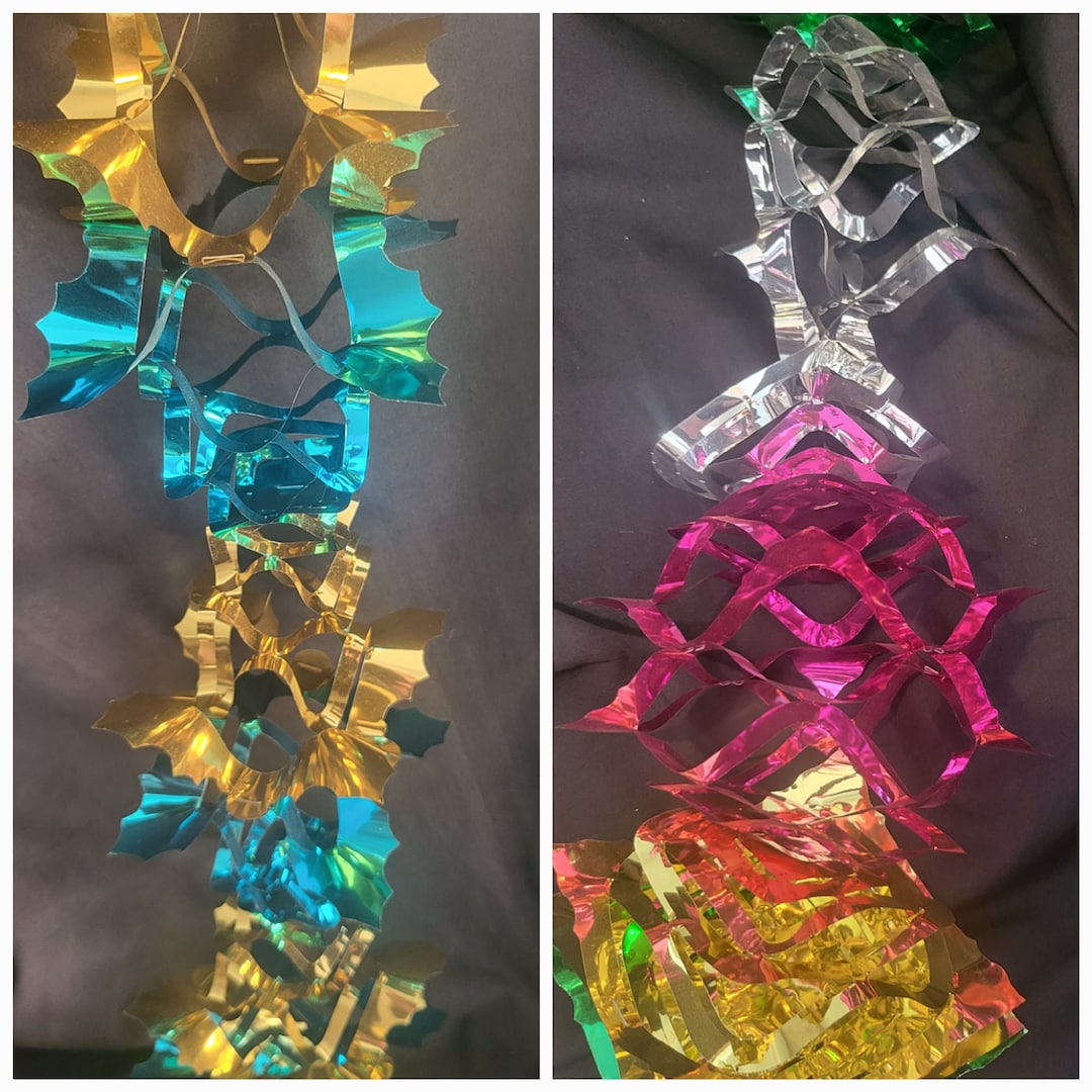 Foil Tinsel Christmas Ceiling Wall Decoration, Concertina Garland ...