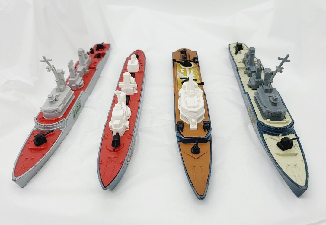 Matchbox Lesney Sea Kings, Model Ship, Helicopter Carrier, Frigate ...