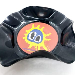 Upcycled Record Bowl Killers, Artic Monkeys, Radiohead or Primal Scream ...