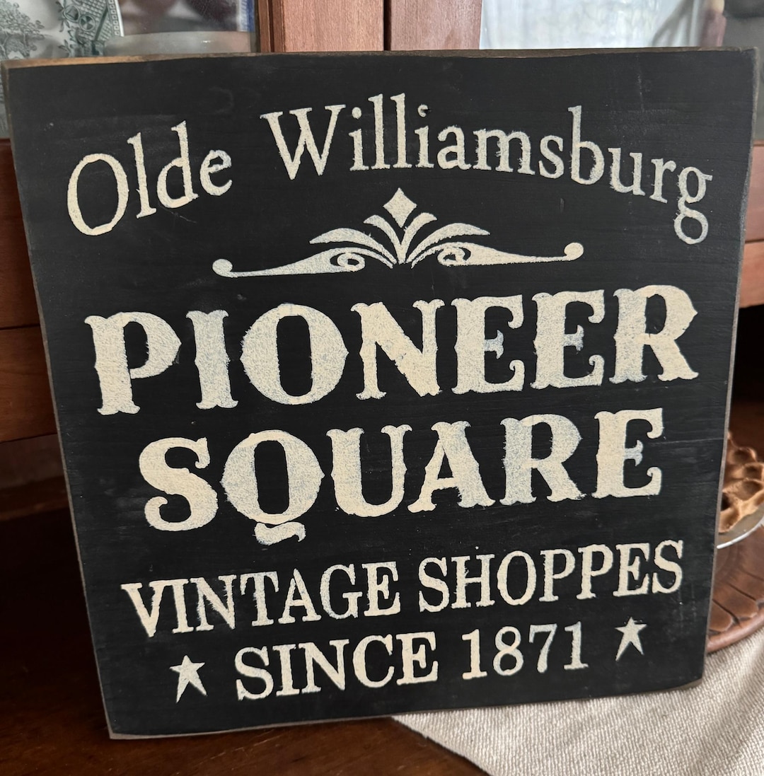 Hand Stenciled Williamsburg Sign - Etsy