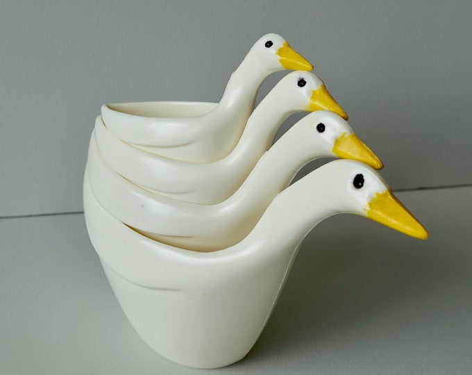 Complete Set of 4 Geese Shaped Melamine Measuring Cups 1/4 to 1 Cup ...