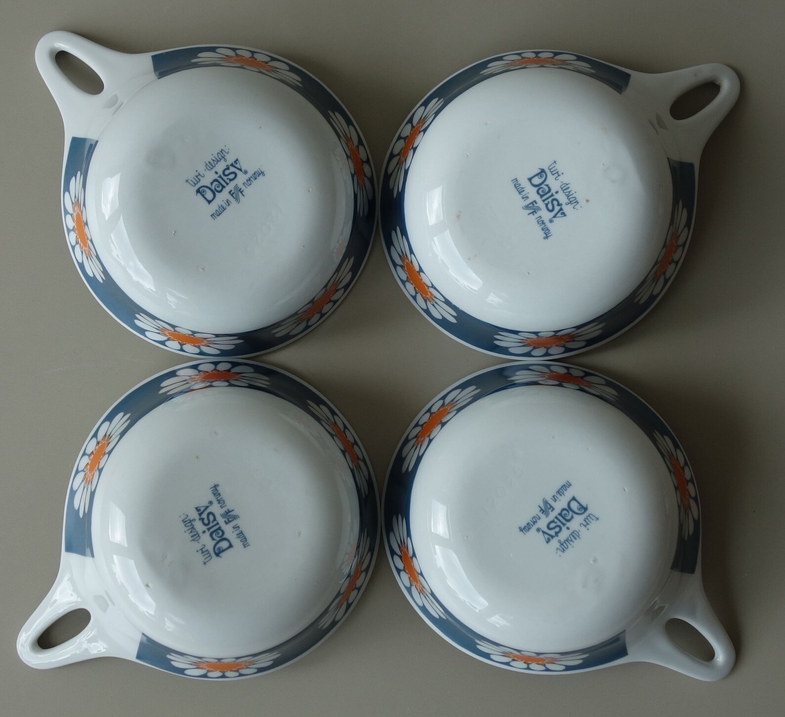 Daisy Vintage Set of 4 Four Small Sauce Pan Pans With Handle - Etsy