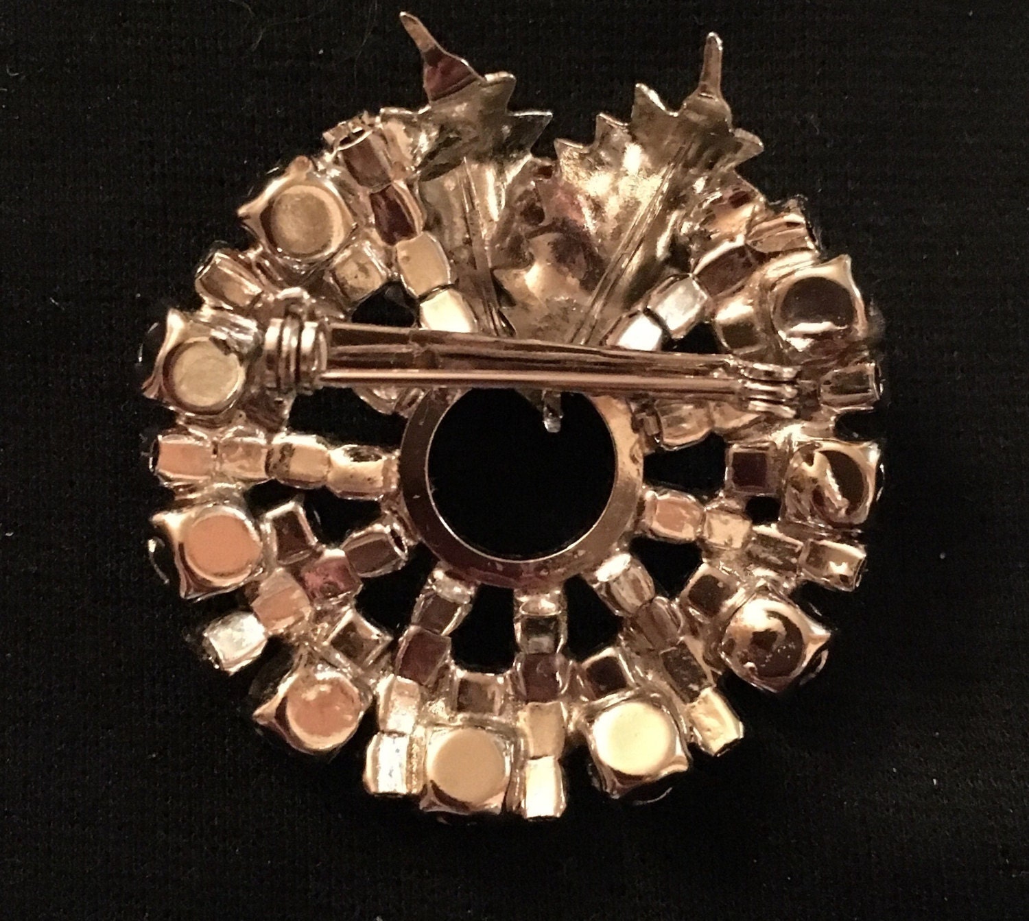 Rhinestone Wreath Brooch / Pin - Etsy