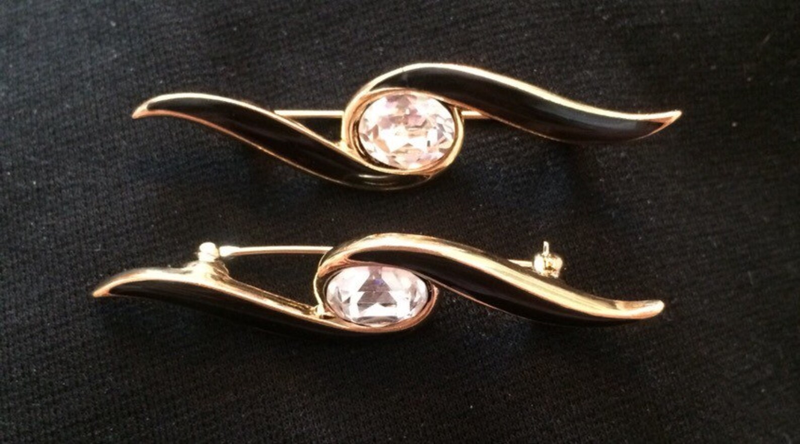 Pair of Trifari Brooches / Pins - Etsy