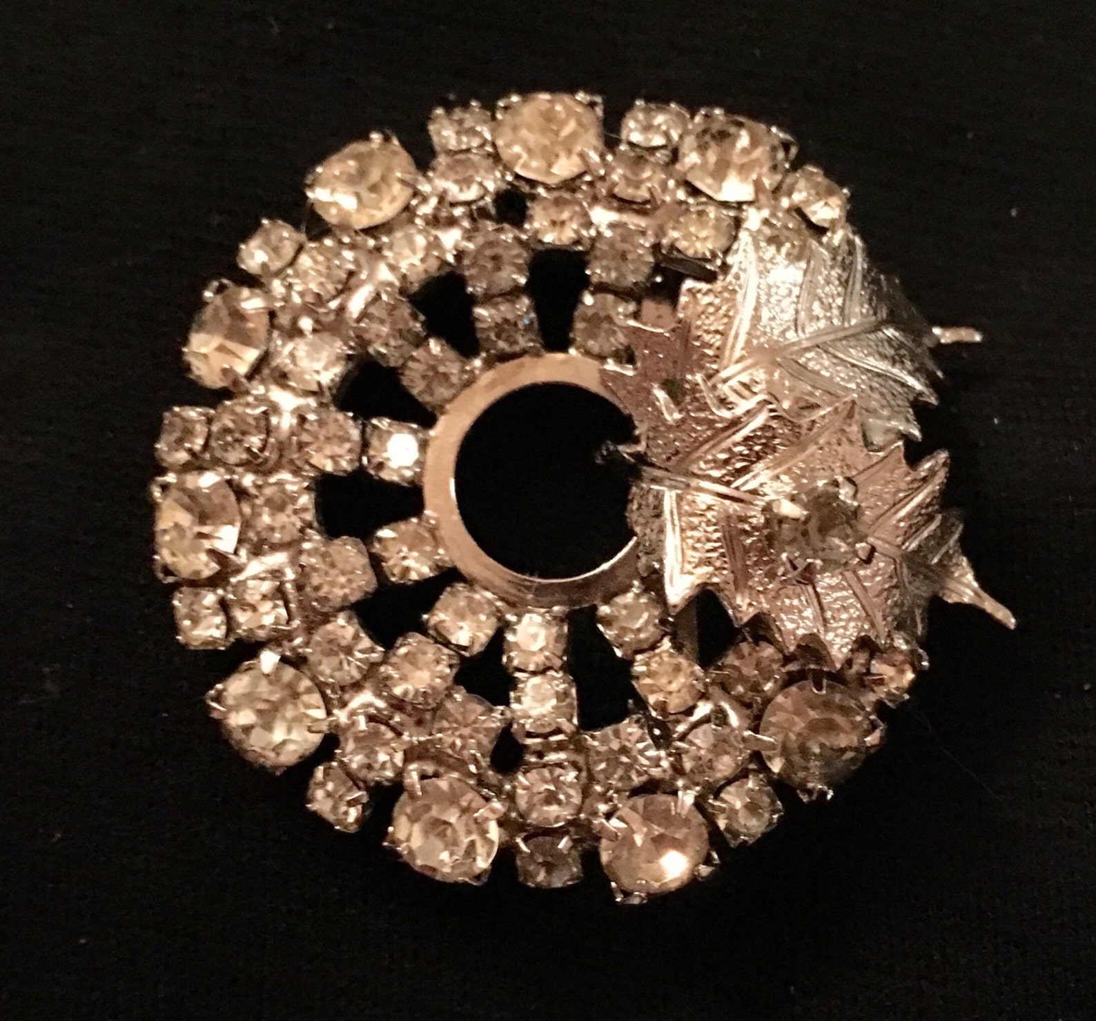 Rhinestone Wreath Brooch / Pin - Etsy