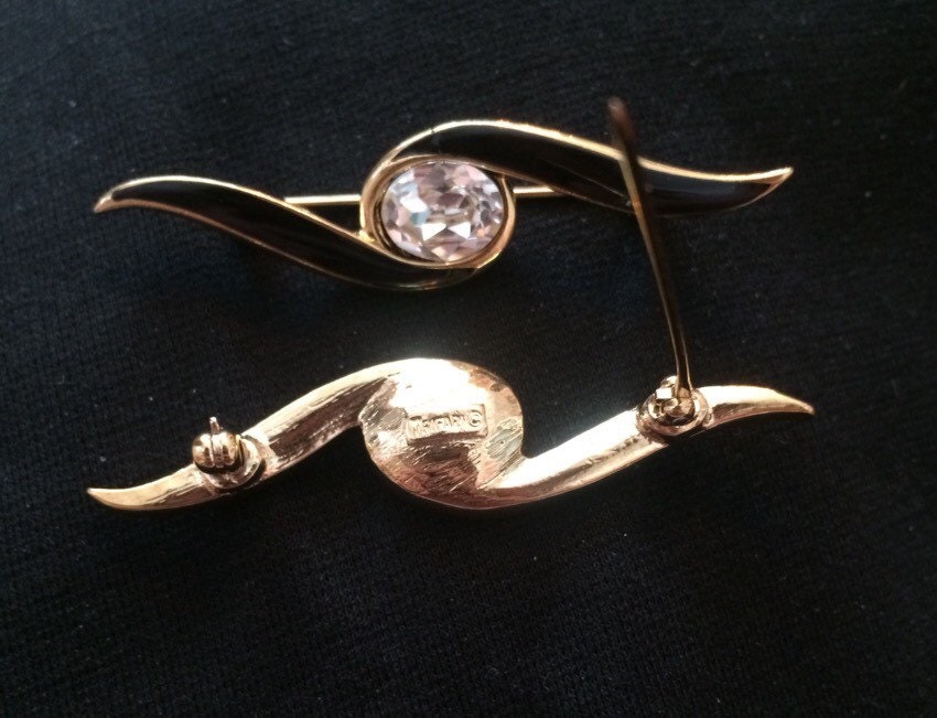 Pair of Trifari Brooches / Pins - Etsy