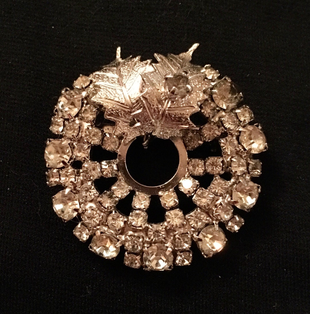 Rhinestone Wreath Brooch / Pin - Etsy