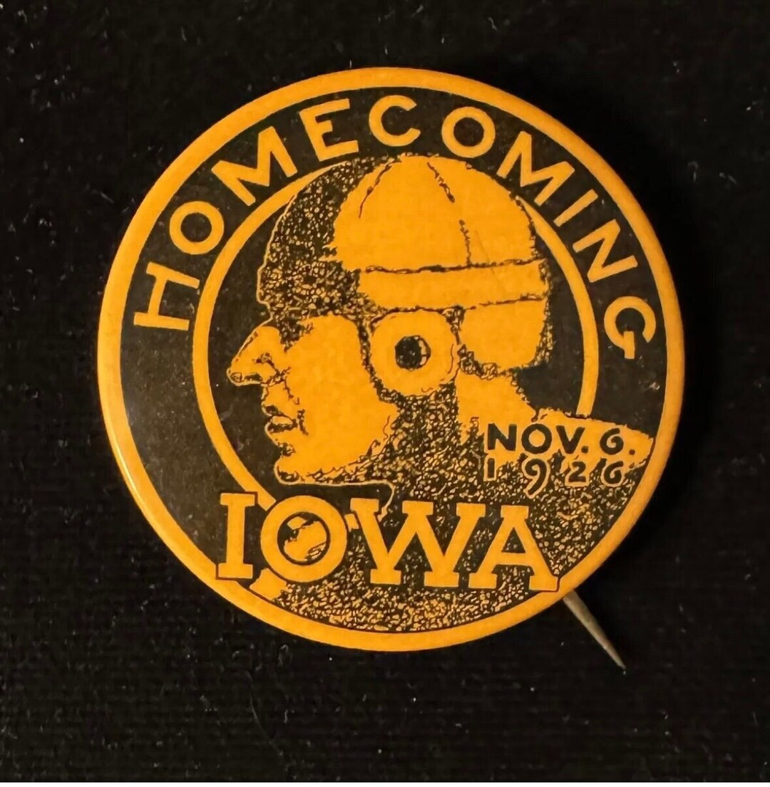 University of Iowa Hawkeyes Homecoming Pin - Etsy