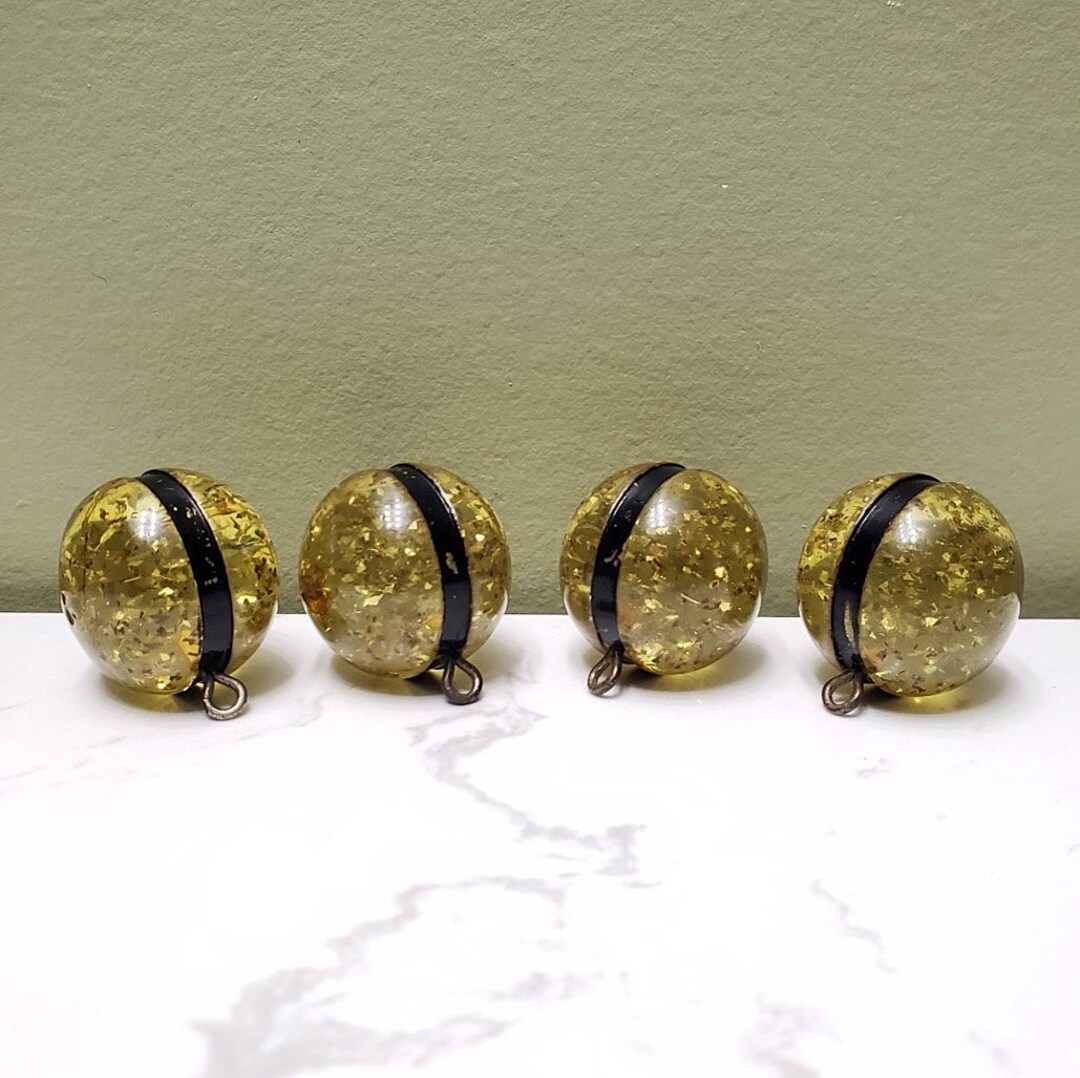 Stardust Prystal Black Striped Apple Juice Bakelite Ball Buttons - Set ...