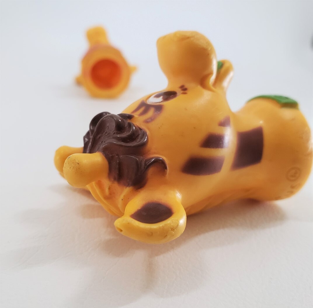 TOYS R US Mascot Giraffe Finger Puppets: Gigi and Baby Gee, Vintage - Etsy