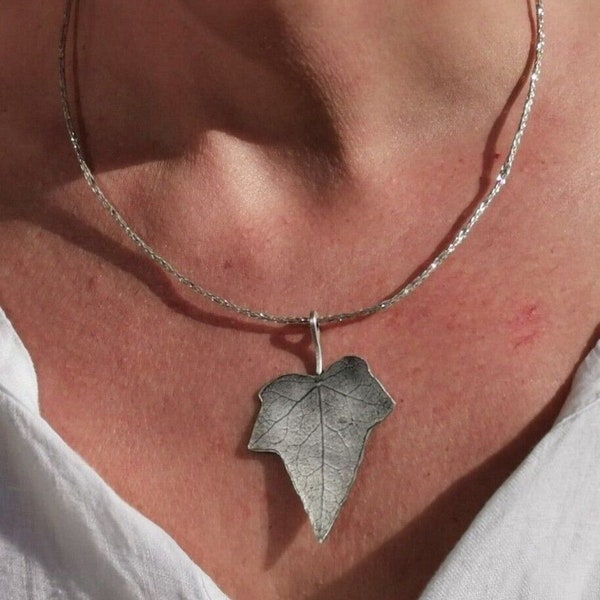 Ivy Leaf Necklace - Etsy