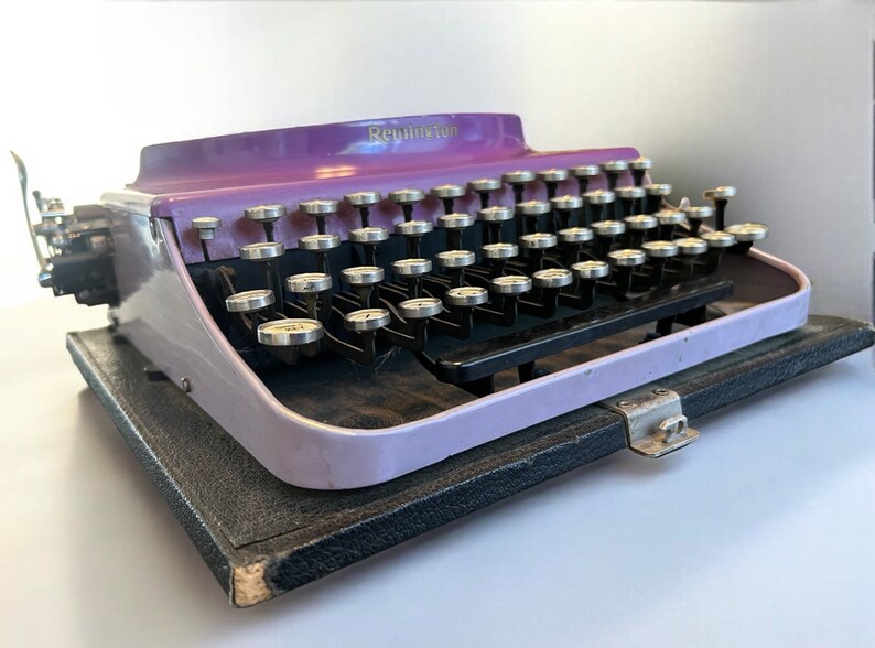 1930s Remington Portable Typewriter: Two-tone Purple, With Case & Key ...