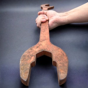 Giant Railroad Wrench, 24 Inch Open End Huge Wrench, Man Cave Decor ...