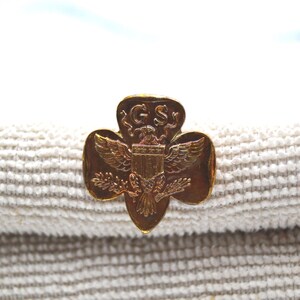RARE 1940s Girl Scout Pin | Gold Eagle Collectible | Vintage Treasure ...