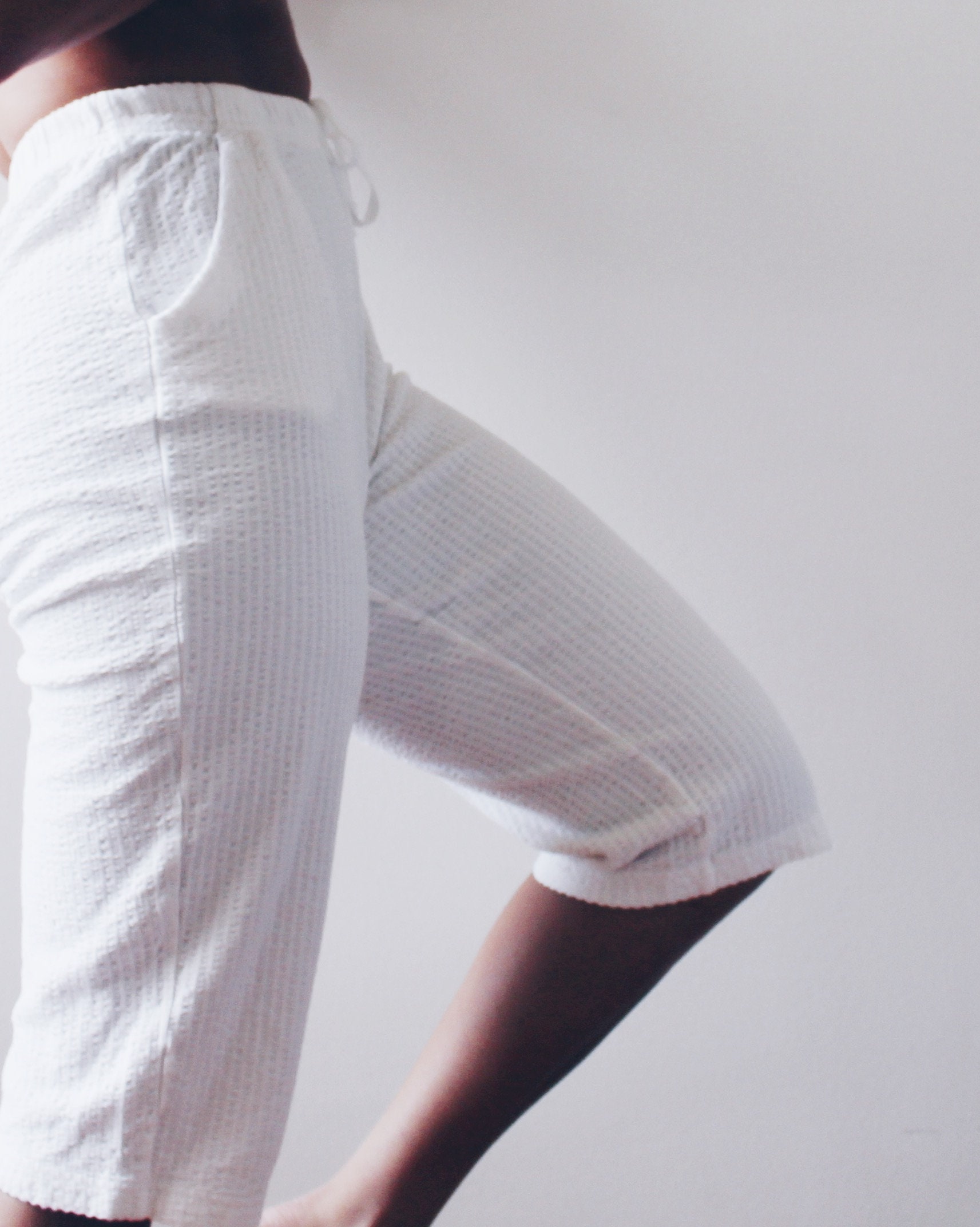 Casual White Summer Capris / Textured Elastic Waist Pants / - Etsy Denmark