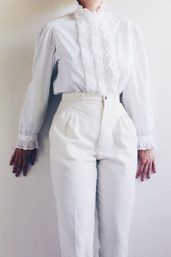 Cottage Elegance: White High-Neck Ruffled Victorian R… - Gem