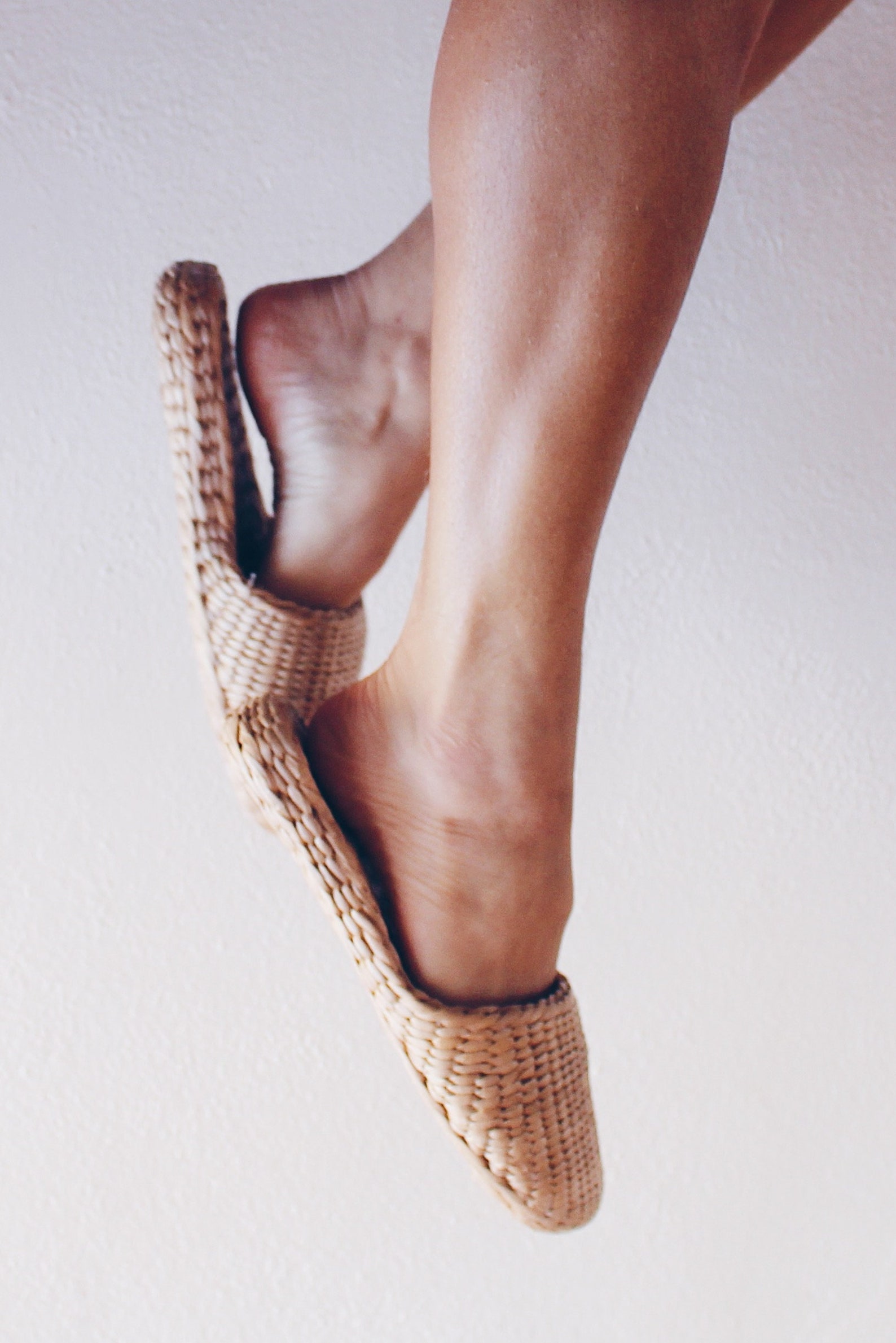 Vintage Raffia Straw Sandals / Slippers - Tropical Bohemian Style ...