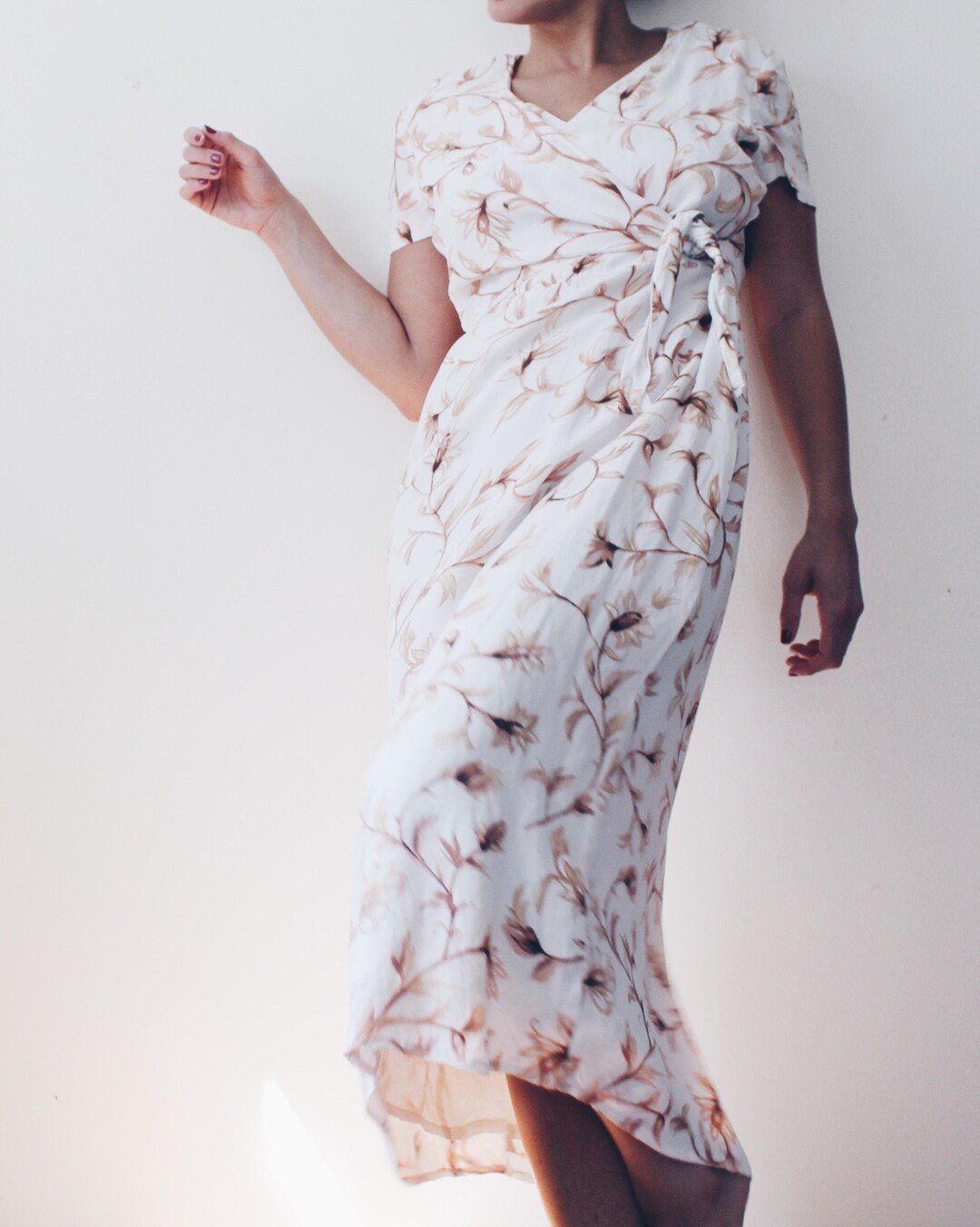 Robe portefeuille à manches courtes florale blanche / Robe Maxi feuille ...