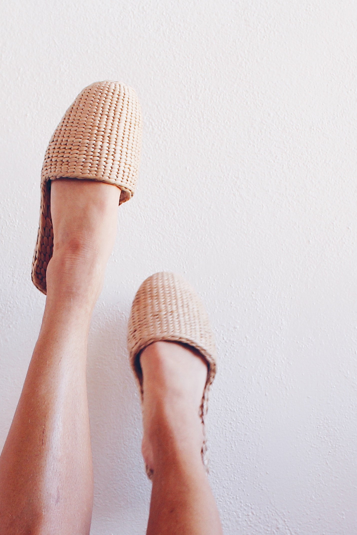 Vintage Raffia Straw Sandals / Slippers - Tropical Bohemian Style ...