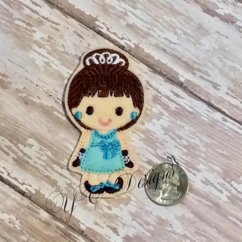 Dressy Lady Feltie Embroidery File - Etsy