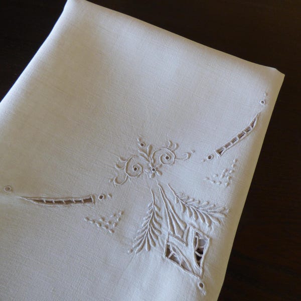 Madeira Hand Tablecloth - Etsy