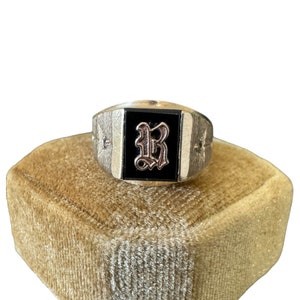 Letter R Signet Ring - Vintage 10k Gold - Onyx & Spinel Old English “R ...
