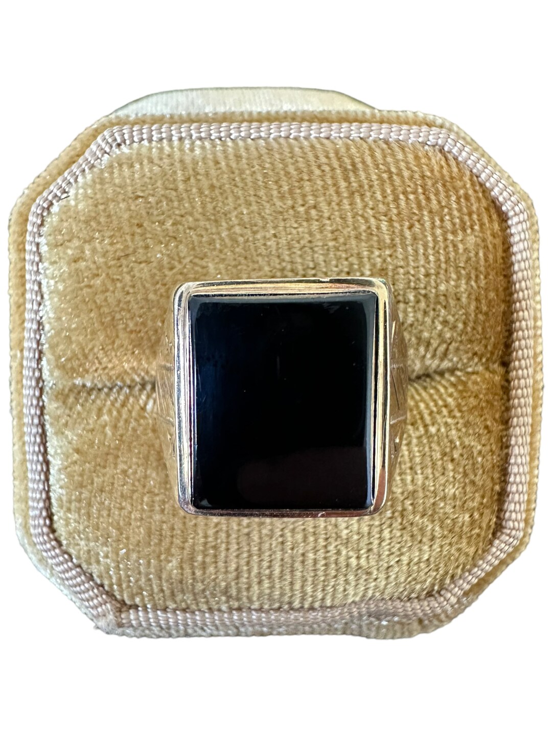 Onyx Ring- Vintage 10k Gold - Mid Century Era - Large Rectangular Onyx Etched Band Ring Sz. 8 ...