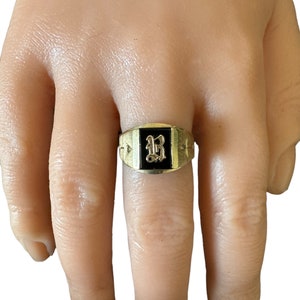 Letter R Signet Ring - Vintage 10k Gold - Onyx & Spinel Old English “R ...