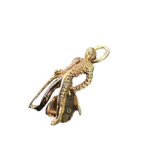 Spanish Bullfighter Pendant - 18k Gold 3D Matador Charm Pendant - Circa ...