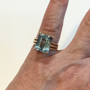 Large Vintage P14k 6ct Blue Topaz Ring Sz. 6 1/4 - Etsy