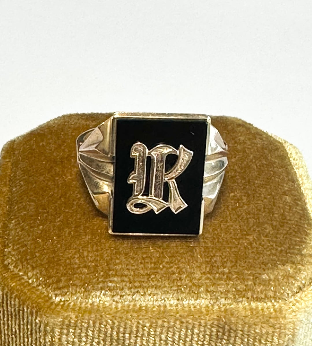 Letter R Signet Ring-vintage 10k Gold & Onyx Old English “R” Monogram ...
