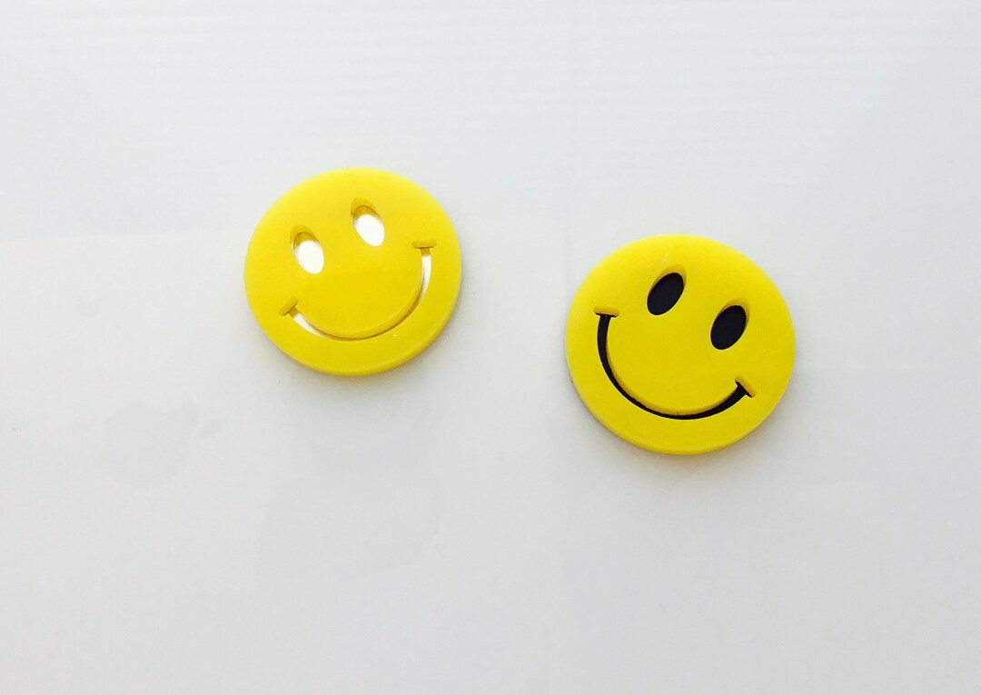 Golf Ball Marker / Yellow Smiley Face / Golf Accessory / Team ...