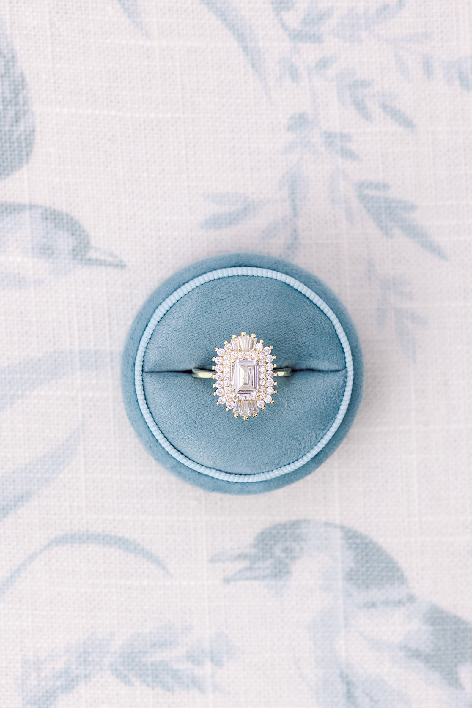 Light Blue Circle Wedding Ring Box, Blue Suede Round Ring Box, Suede ...