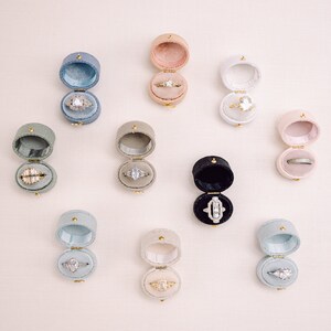 Periwinkle Linen Oval Ring Box Gold Clasp, Antique Ring Box, Vintage ...