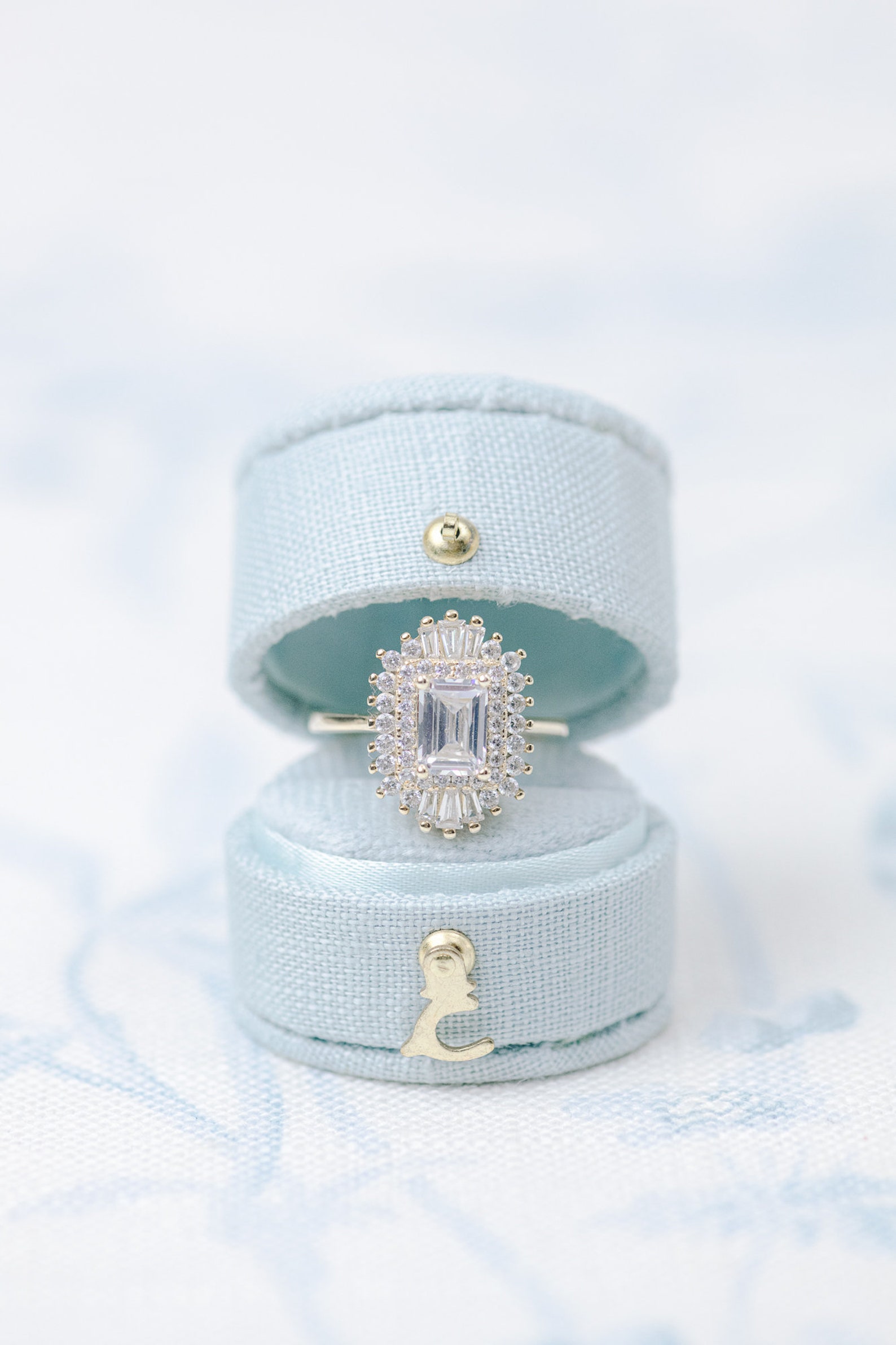 Soft Light Blue Linen Oval Ring Box Gold Clasp, Antique Ring Box ...