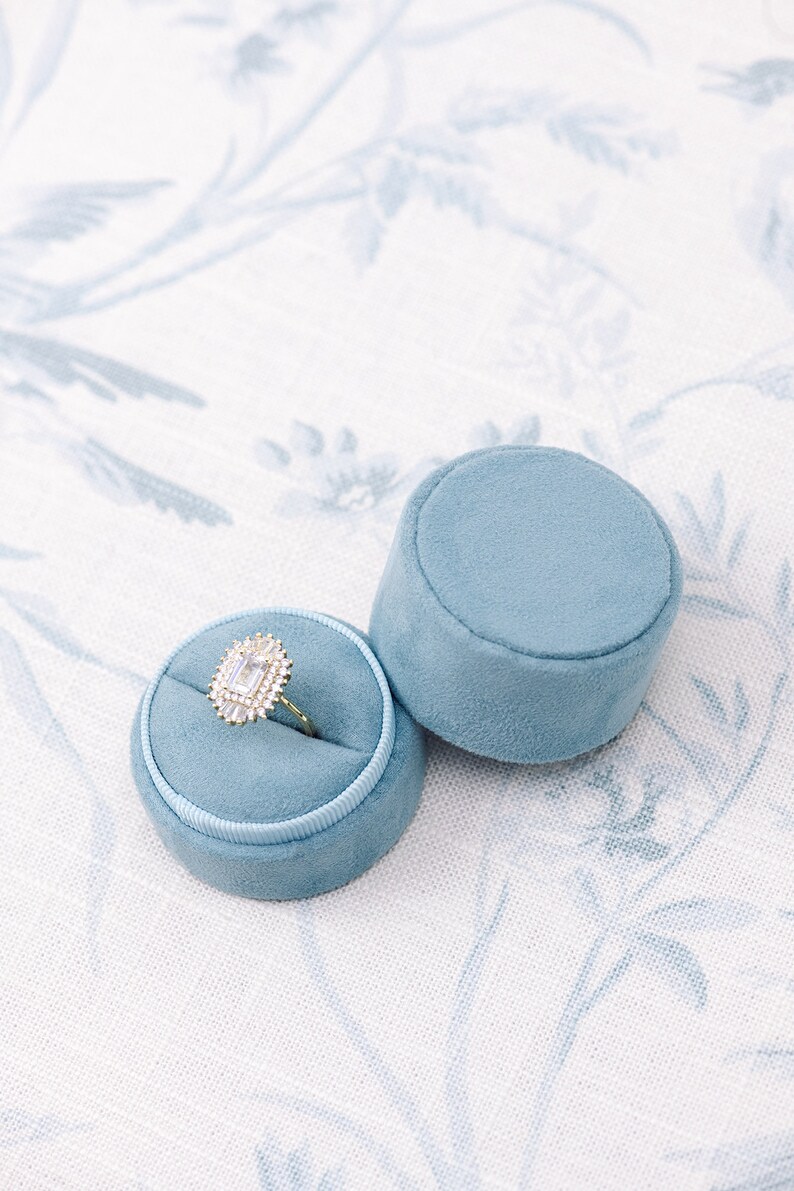 Light Blue Circle Wedding Ring Box, Blue Suede Round Ring Box, Suede ...