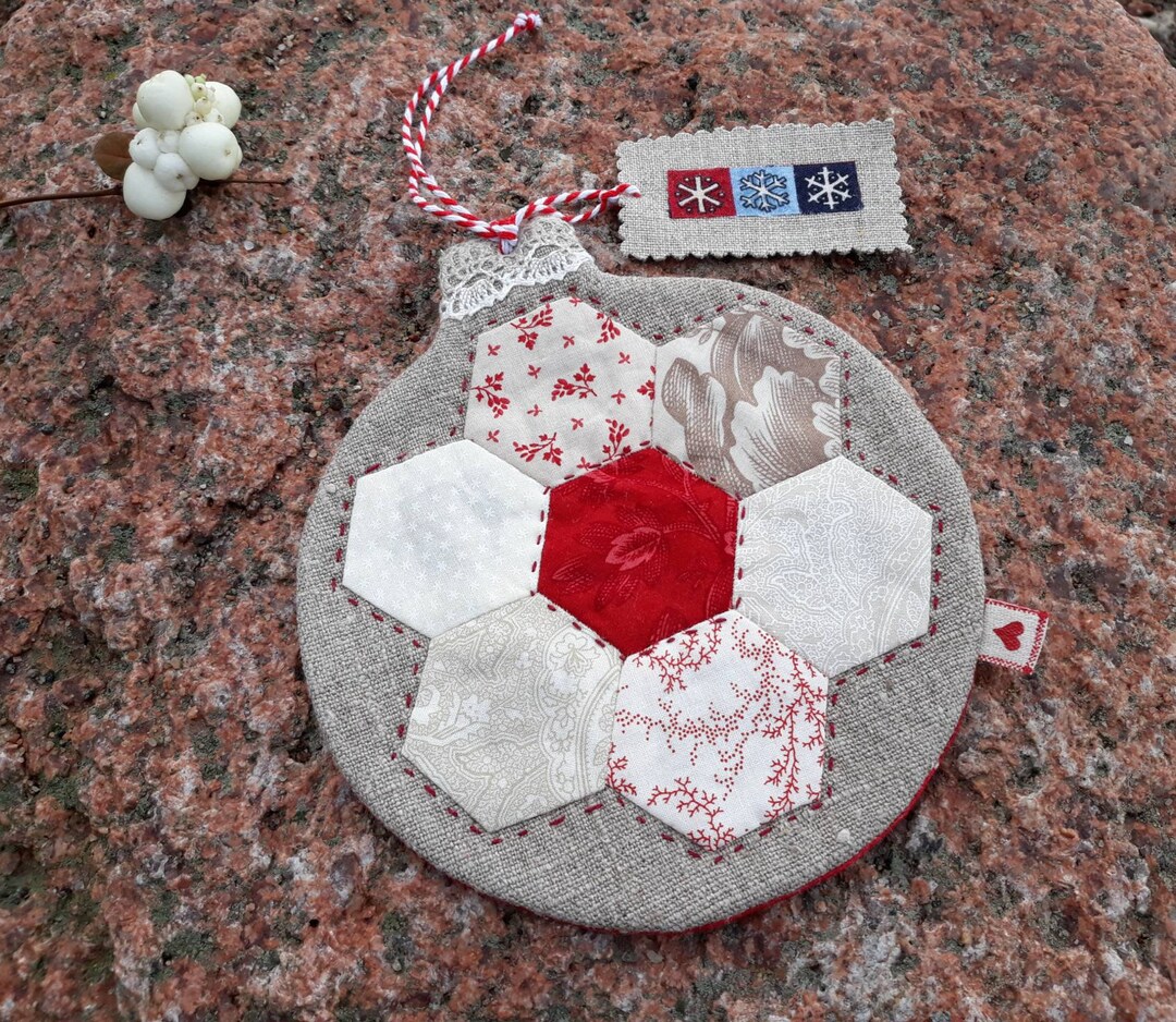 Linen and Moda Fabric EPP Sewing Kit, Christmas Bauble Coaster, Hanging ...